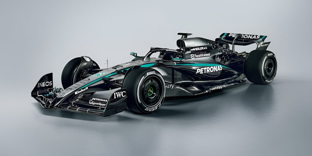 Mercedes W16 makes its debut on track for 2025 F1 season - News